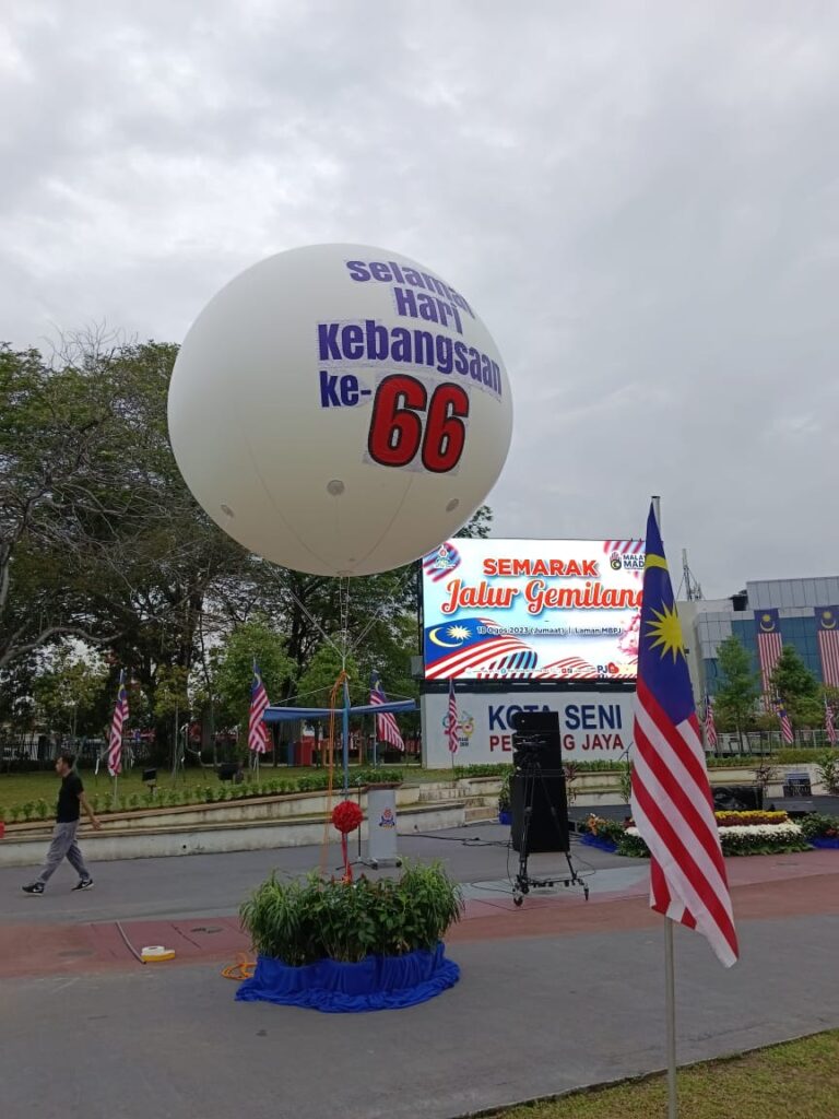 Giant Balloon Gimmicks - AsiaPacific Balloons