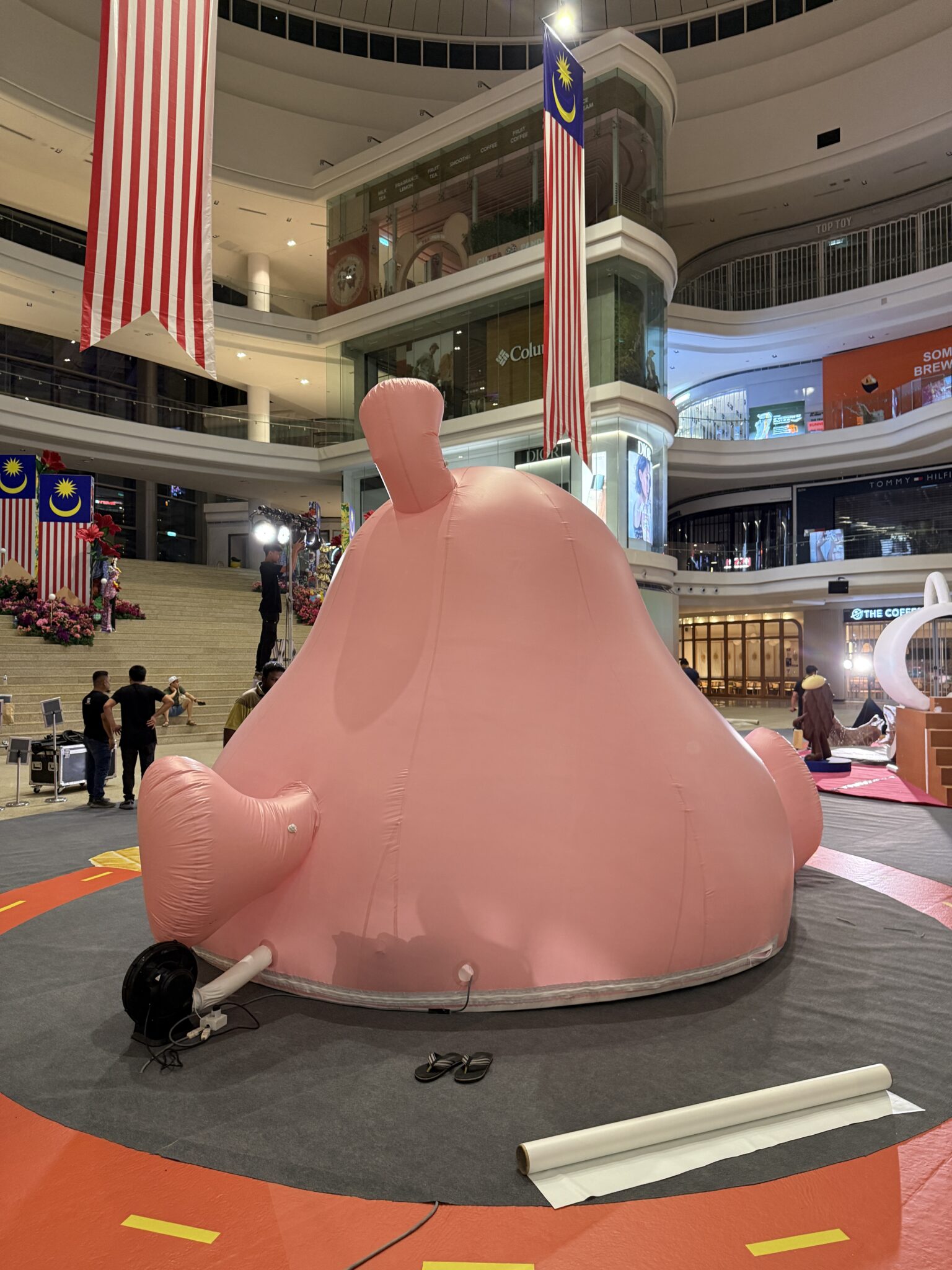 Julie's Stomach Inflatable at Pavilion Bukit Jalil - AsiaPacific Balloons