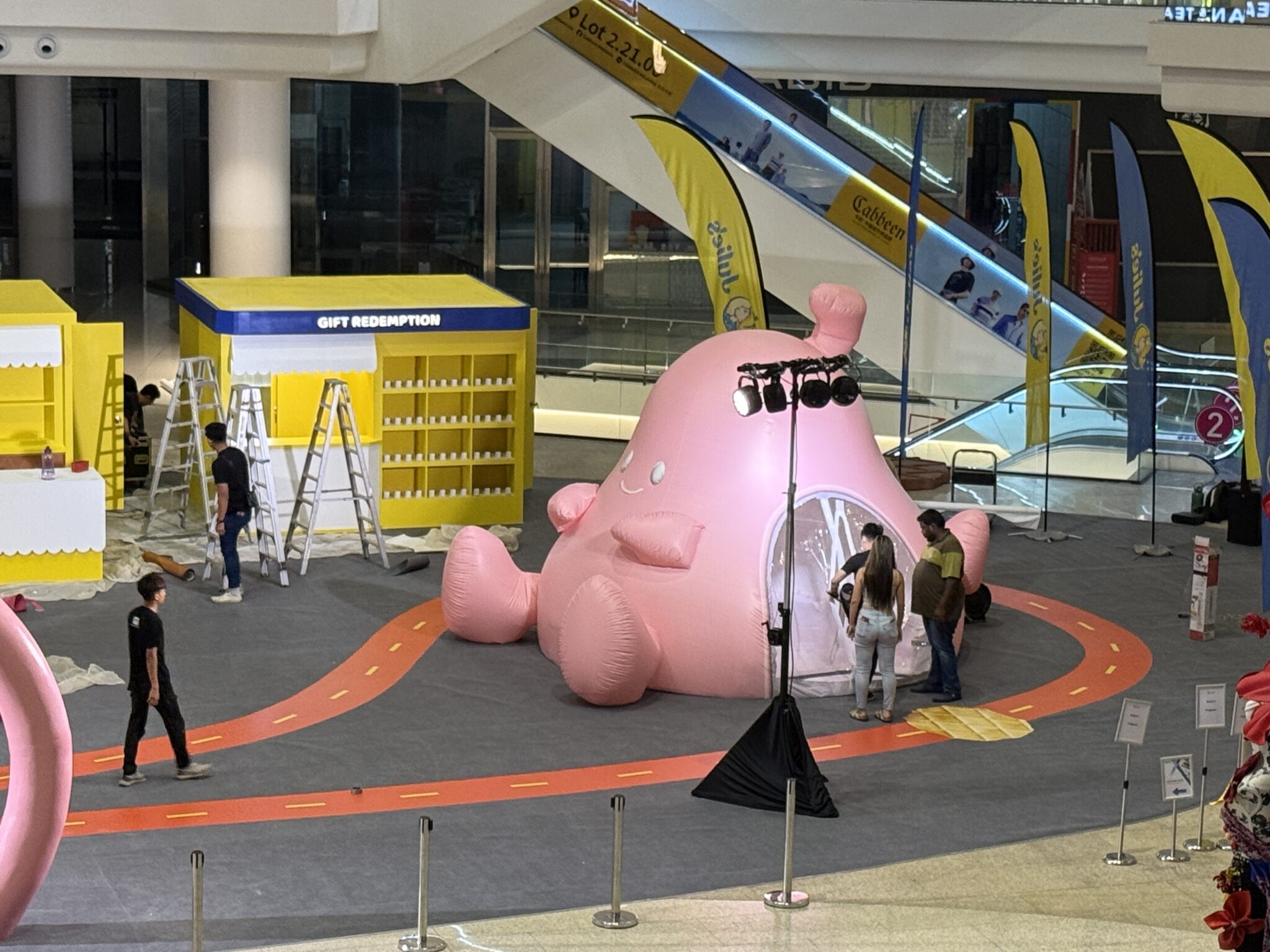 Julie's Stomach Inflatable at Pavilion Bukit Jalil - AsiaPacific Balloons